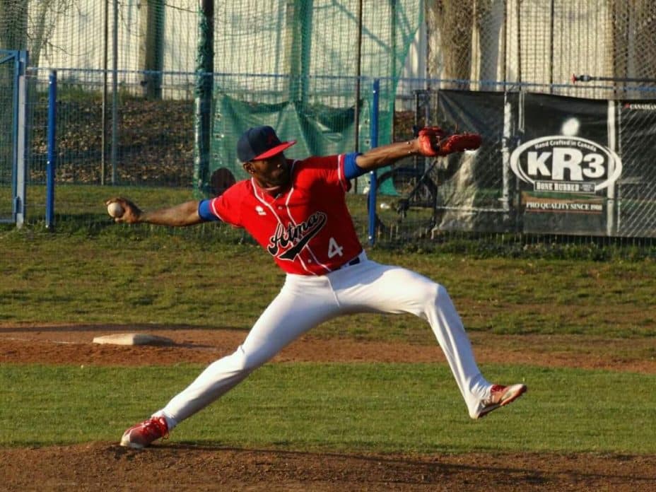 David Mena NO llega a EEUU y logra un contrato en el camino - Cubalite